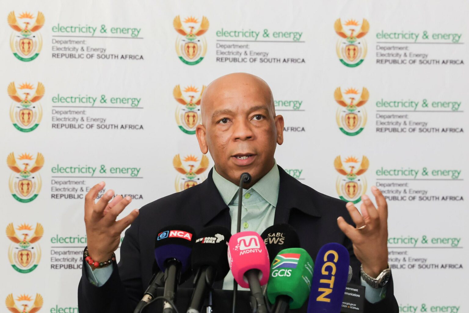 Ramokgopa unveils R2.23trn electricity generation plan - Moneyweb