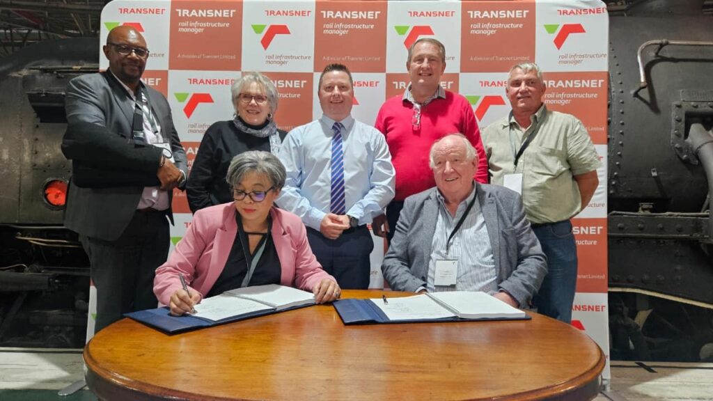 Transnet signs 25-year deal to revive Outeniqua Choo Tjoe steam train ...