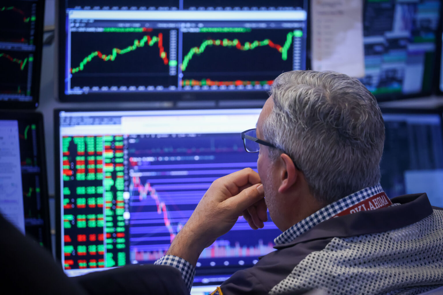 Stocks ‘running out of time’ for a year-end rally without tech - Moneyweb