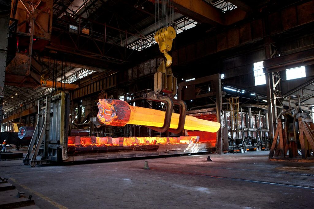 Questions raised about new R2.5bn Chinese steel mine - Moneyweb