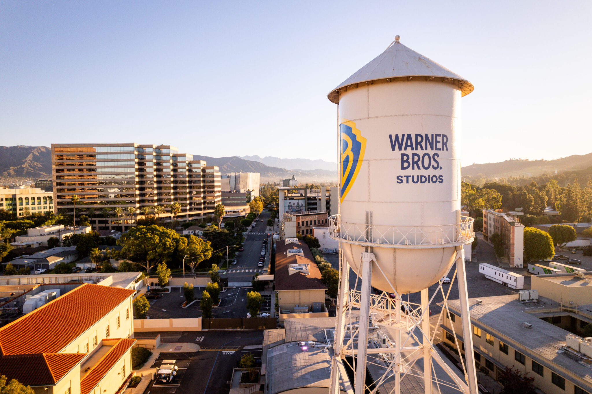 Warner Bros dismisses latest Paramount bid as inadequate - Moneyweb
