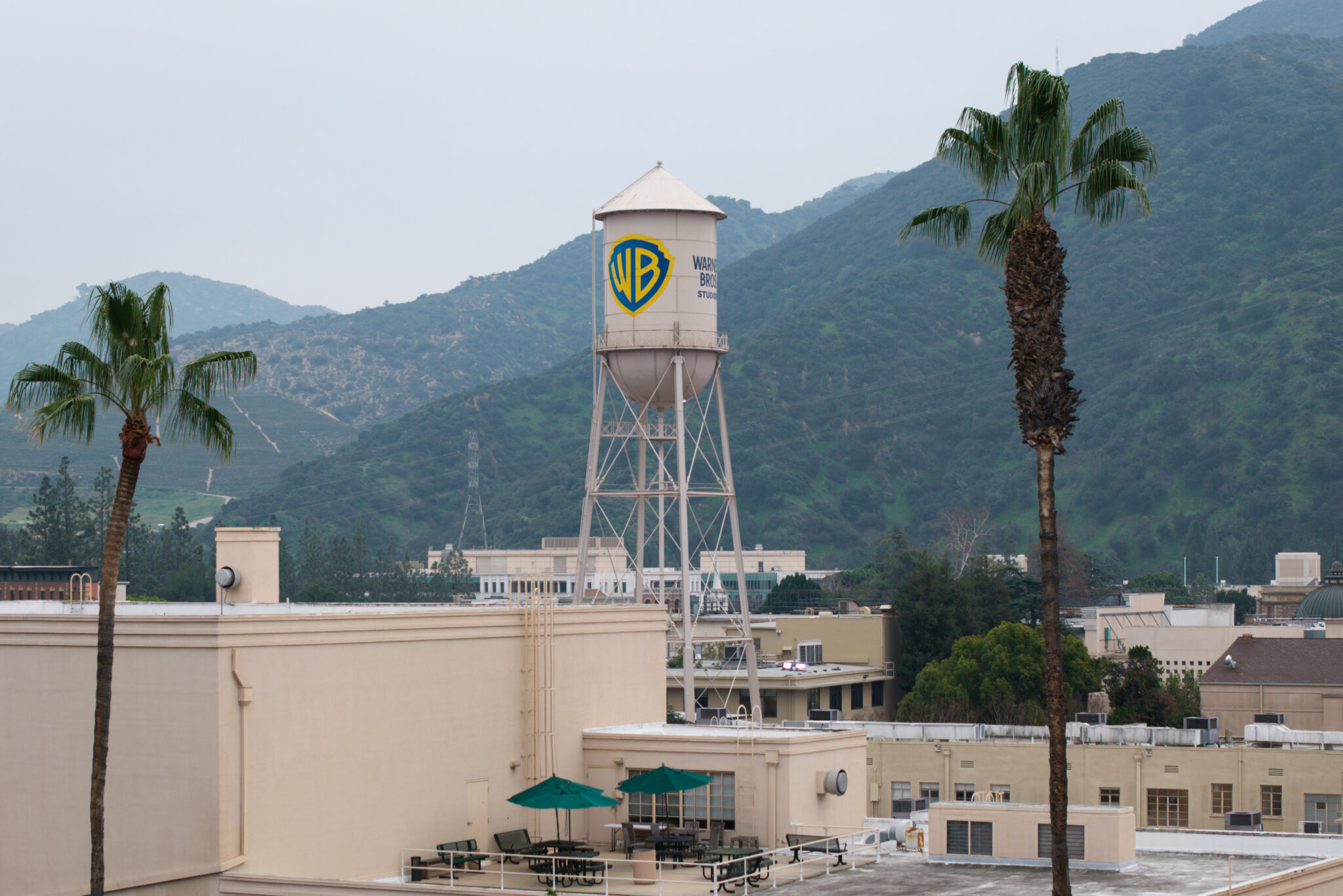 Warner Bros reopens deal talks after Paramount raises bid - Moneyweb