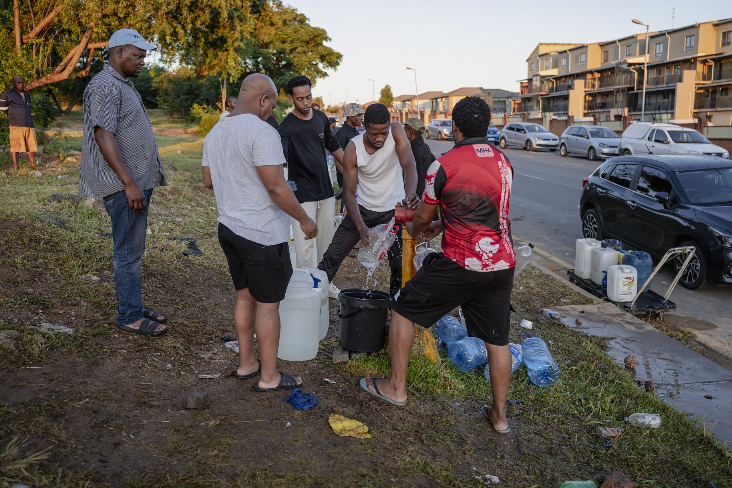 Midrand residents protest massive water outage - Moneyweb