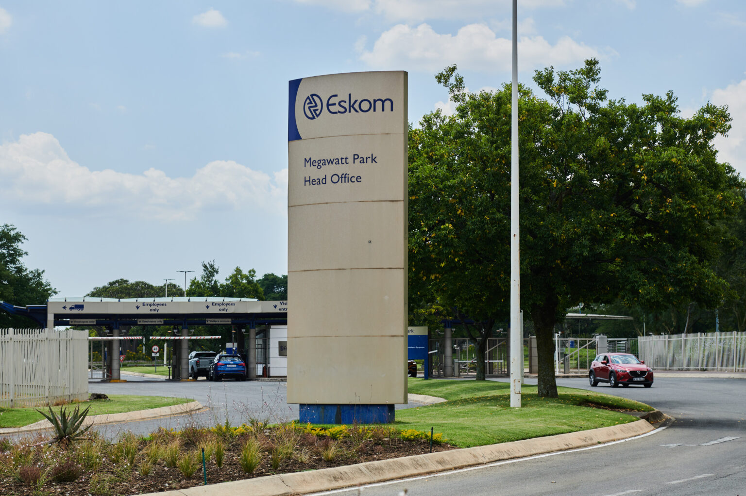 Eskom offers 6.5% pay raise in fourth talks round - Moneyweb