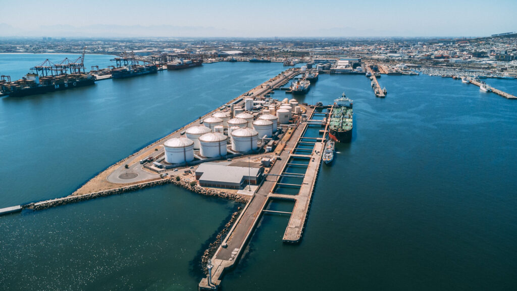 Transnet seals Port of Ngqura LNG deal - Moneyweb
