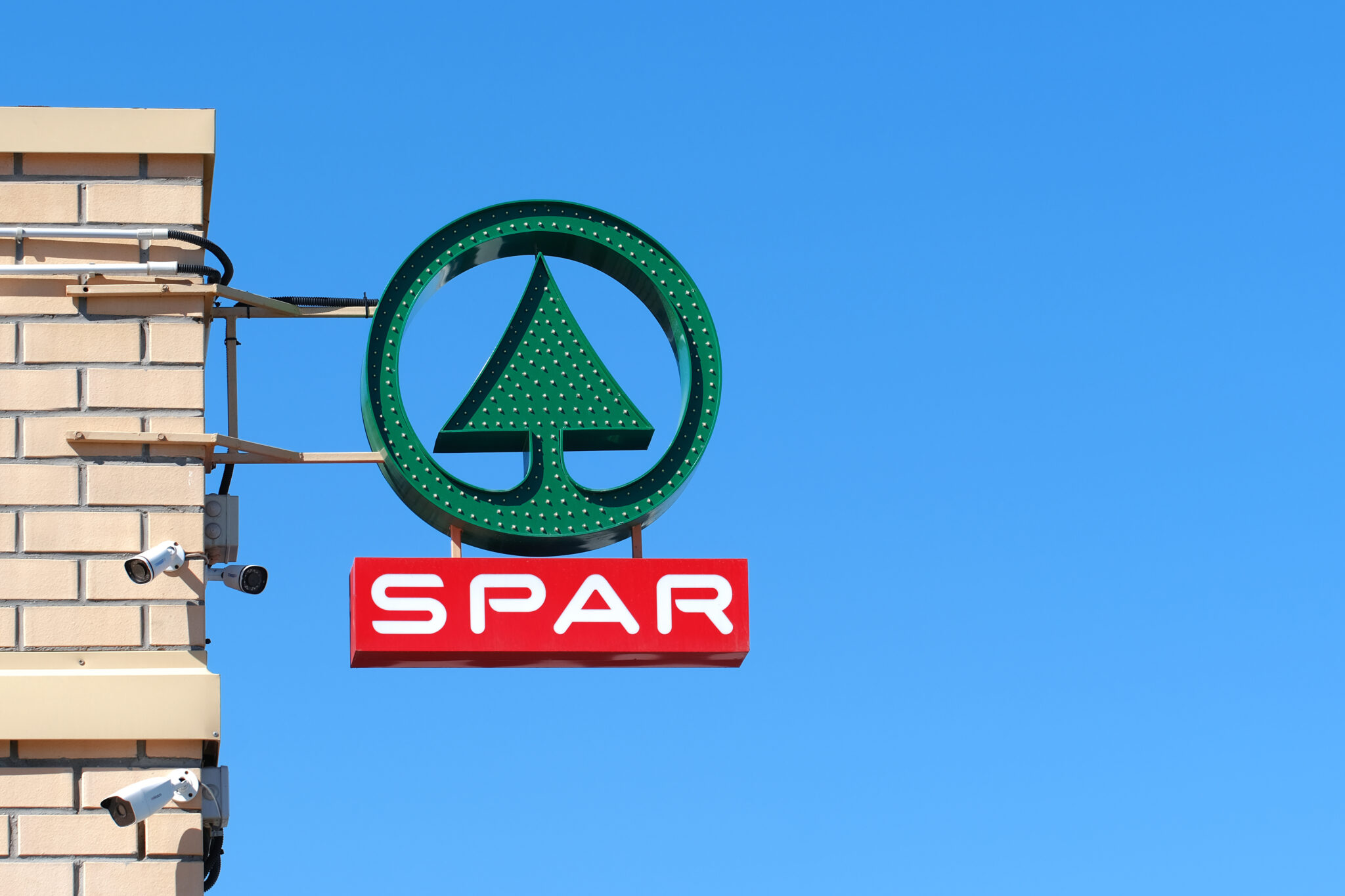 Spar profits set to plunge up to 60% - Moneyweb