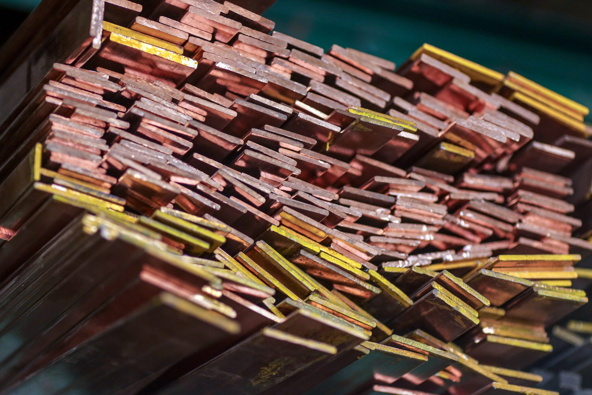 Copper steadies near record - Moneyweb